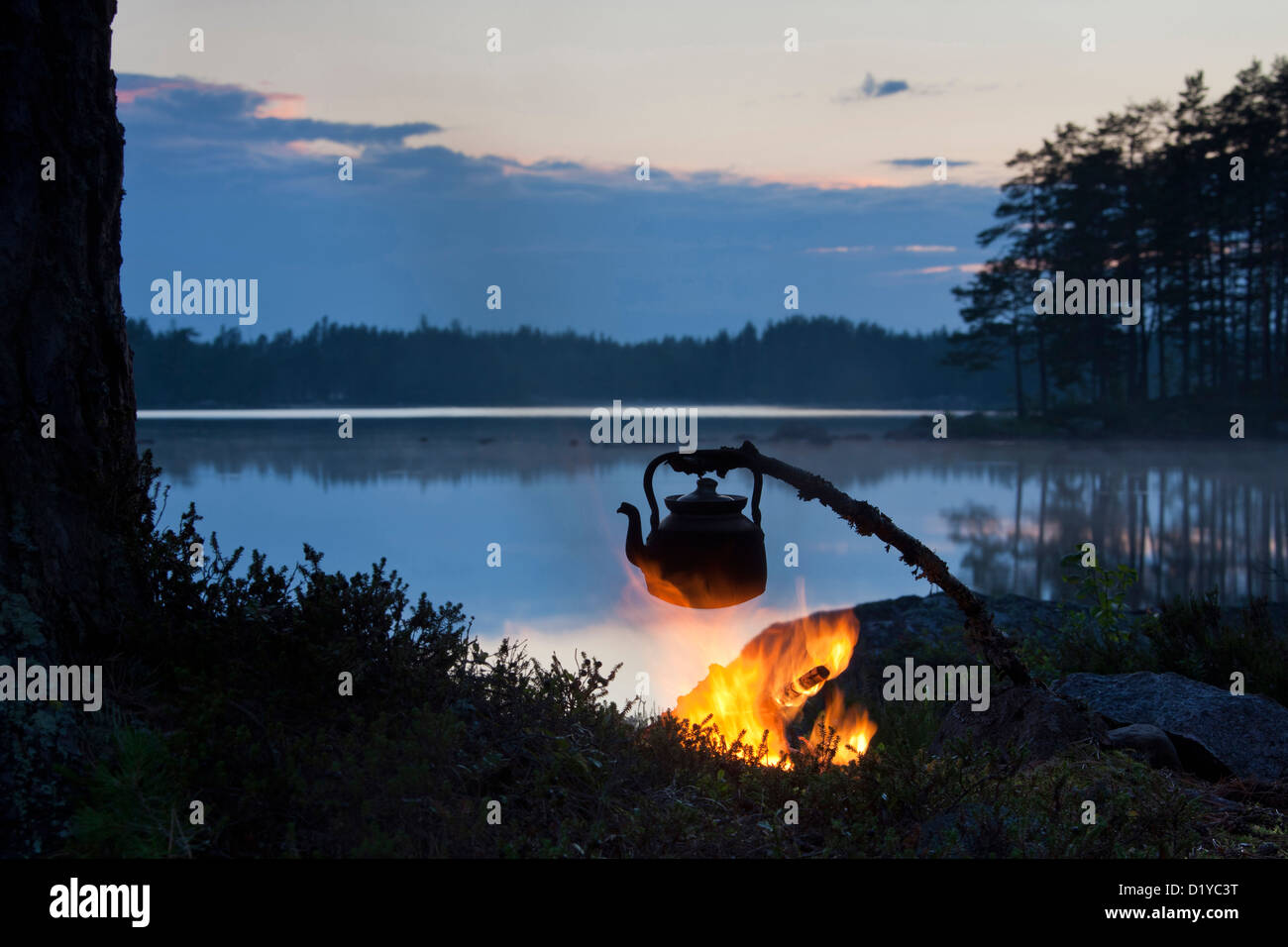 Tin kettle hi-res stock photography and images - Alamy