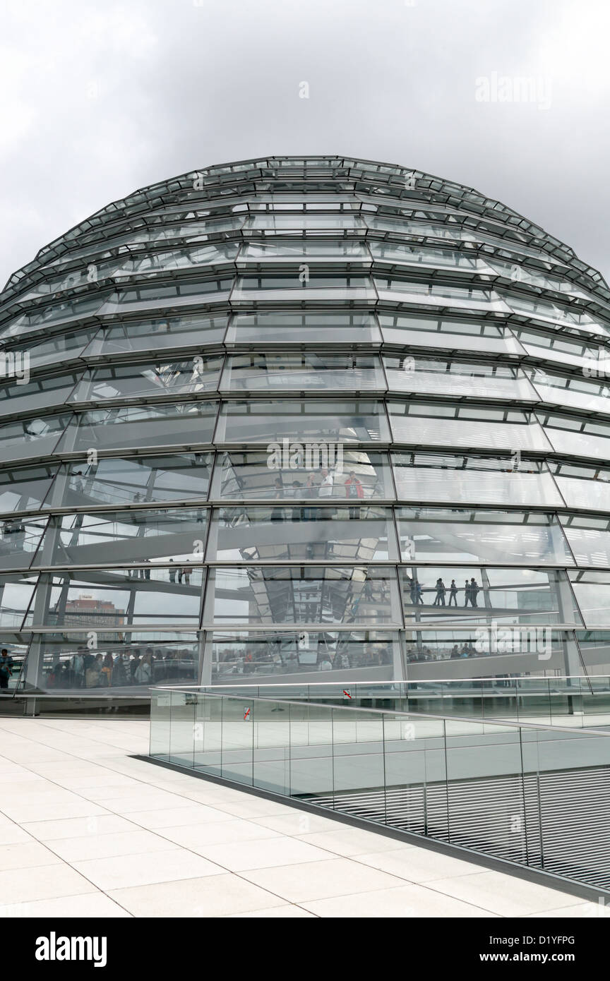 Dome roof terrace reichstag building hi-res stock photography and images - Alamy