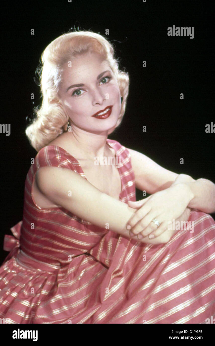 JANET LEIGH (1927-2004) US film actress about 1946 Stock Photo - Alamy