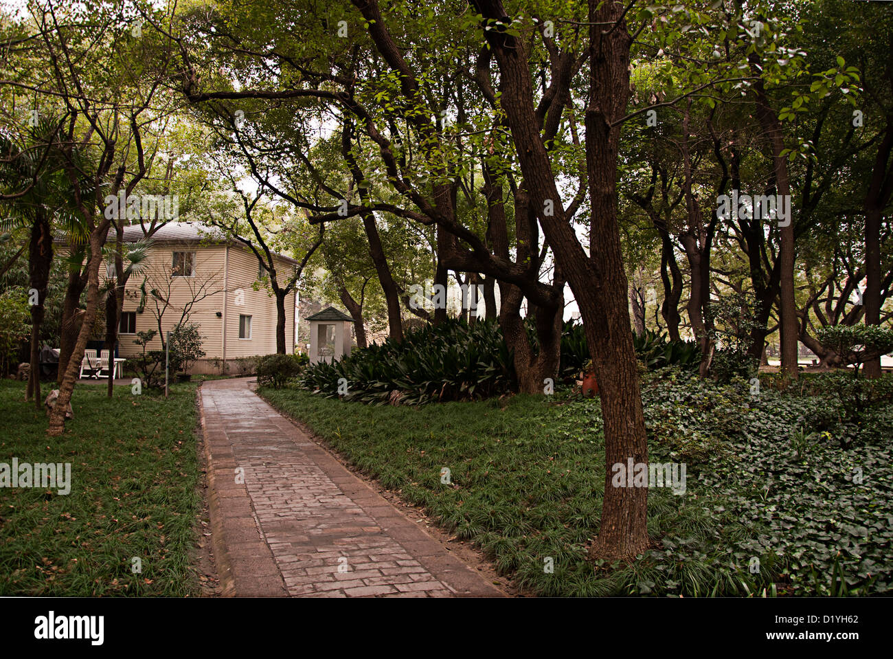 shanghai, China,Classical Garden, Luxury House Stock Photo - Alamy