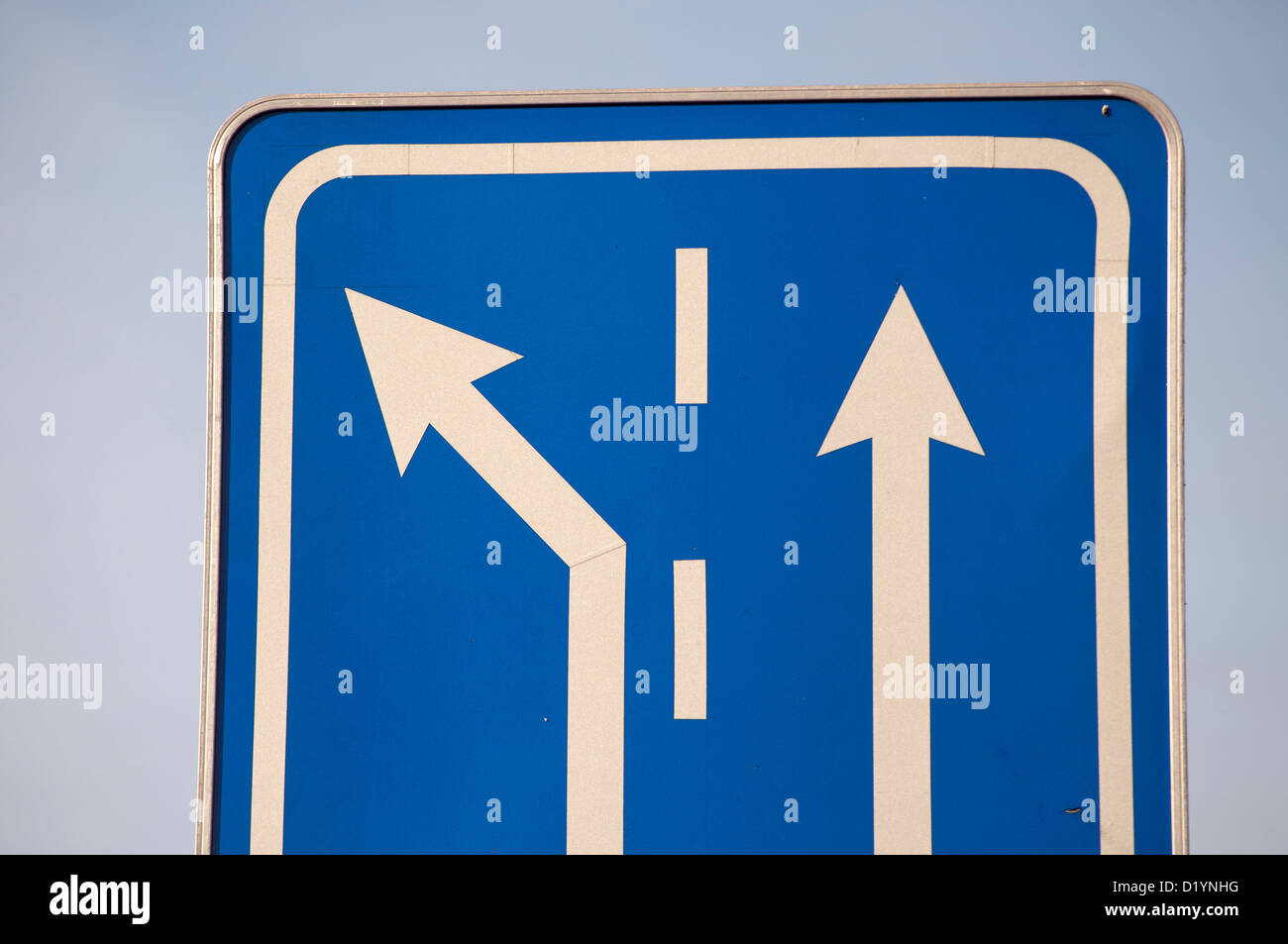 Road sign arrows hi-res stock photography and images - Alamy