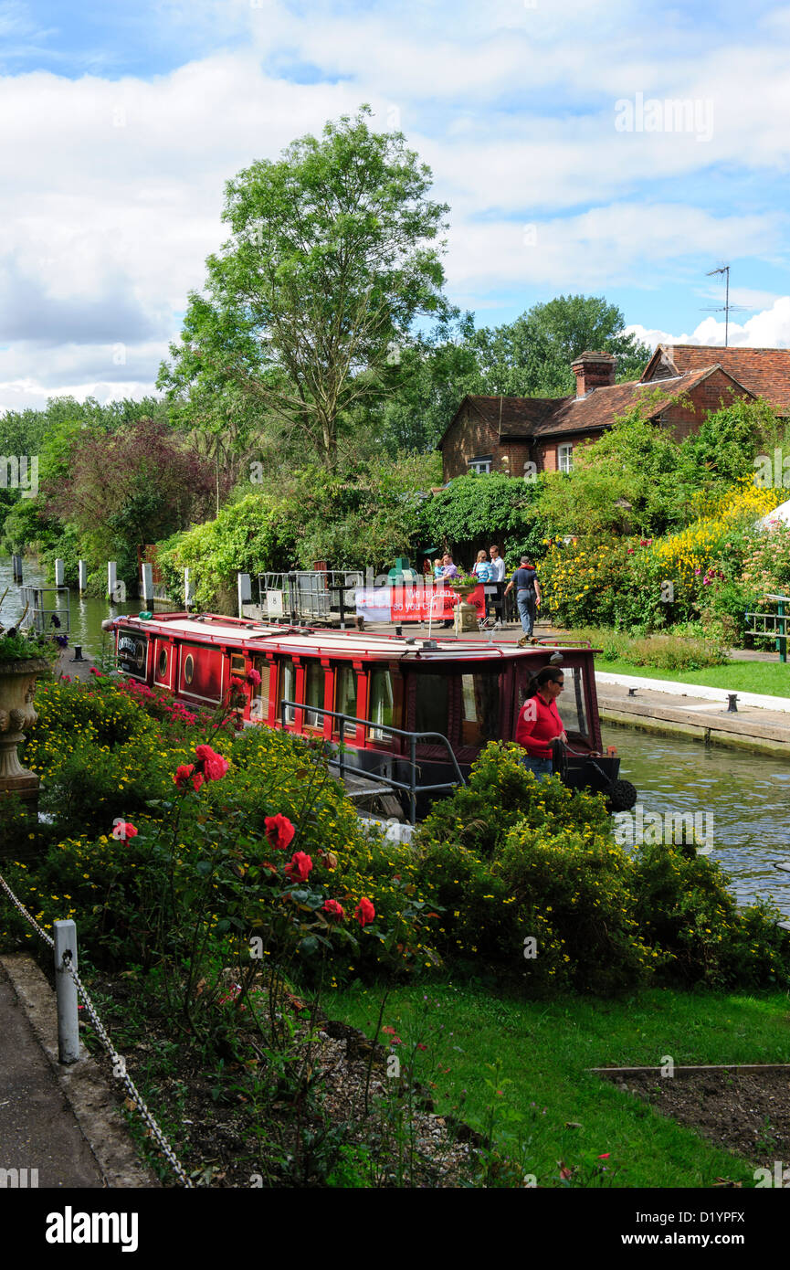 Sonning Lock Thames High Resolution Stock Photography and Images - Alamy