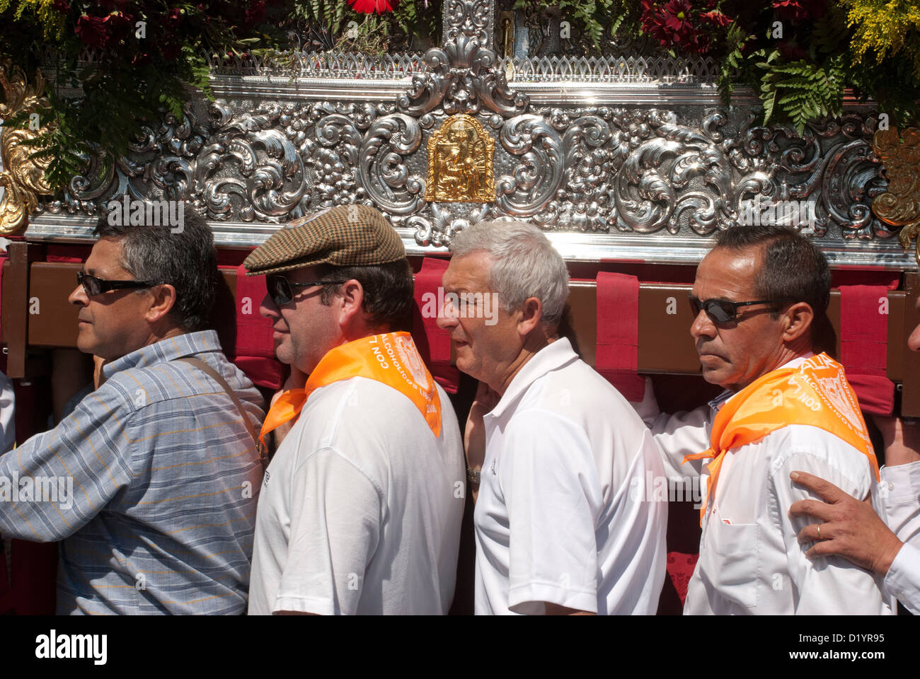Carrying the throne, float, paso religious procession, Holy week ...