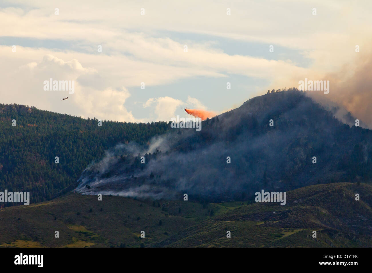 Wildfire airplane hi-res stock photography and images - Alamy