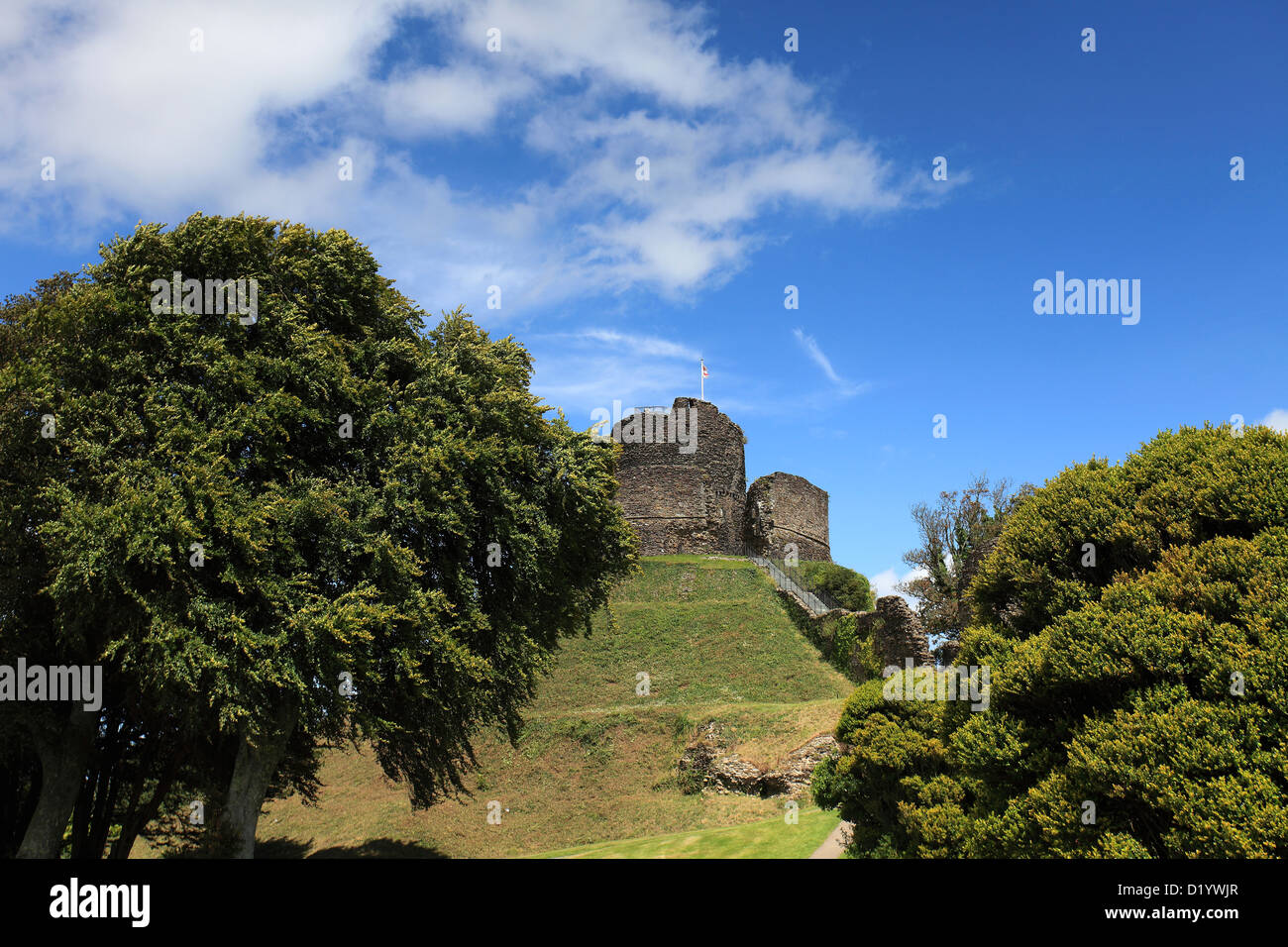 Launceston castle hi-res stock photography and images - Alamy