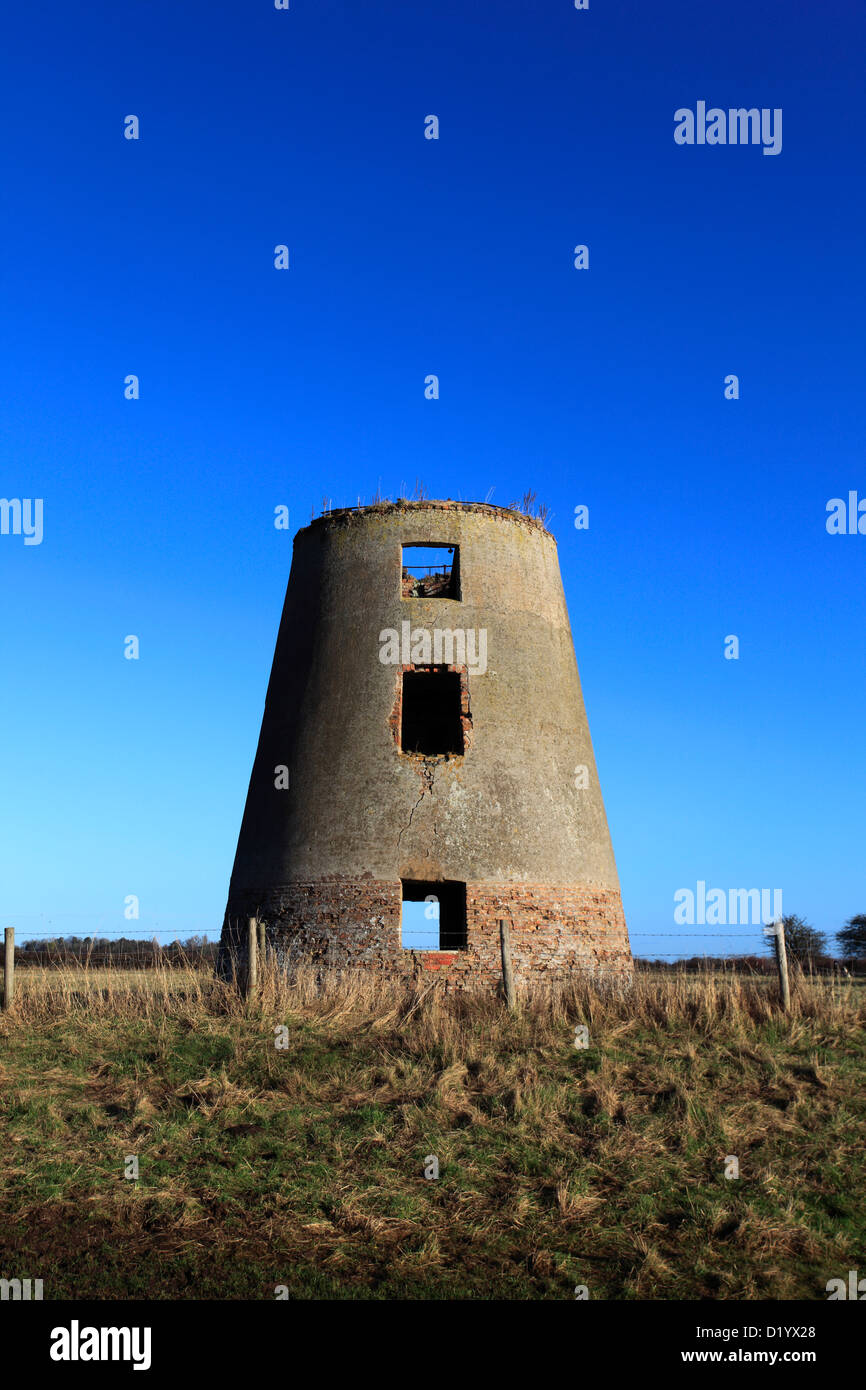 Disused windmill, Castor village, Peterborough, Cambridgeshire, England ...