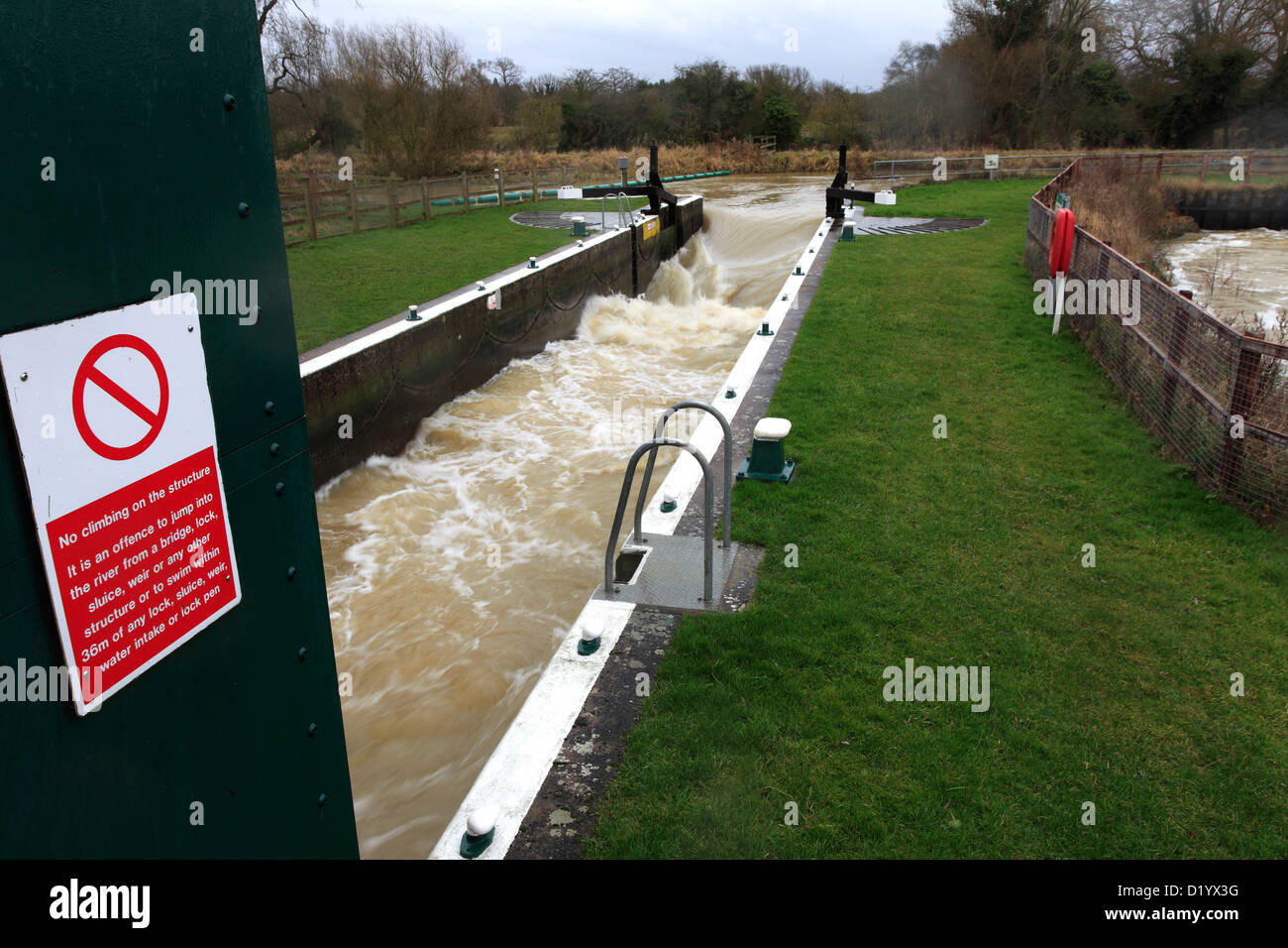 Image of the flooded river Nene at Elton Mere lockgate sluices, Elton ...