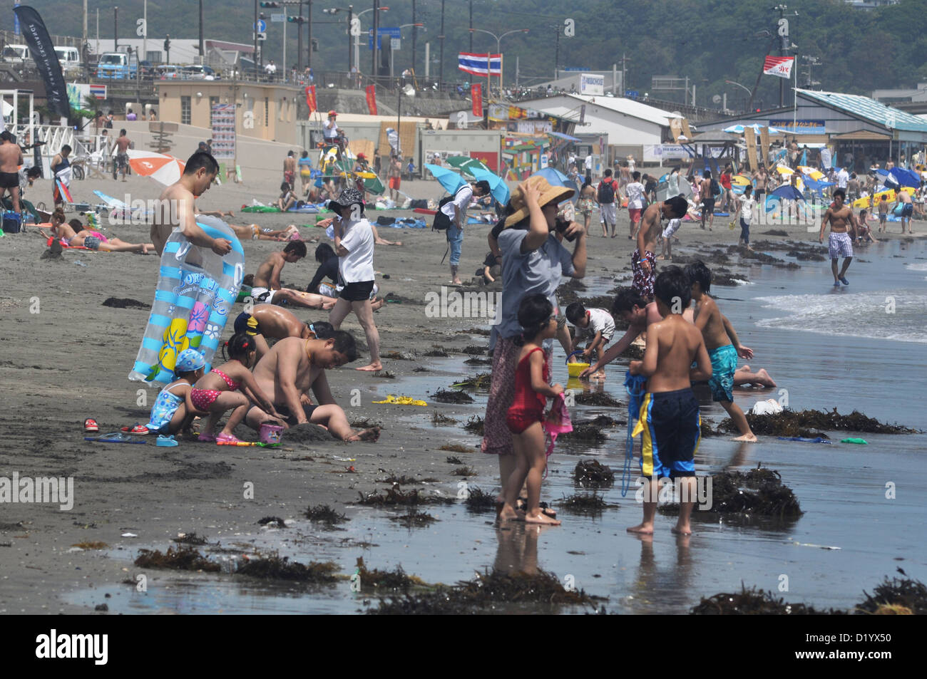 Kamakura (Kanagawa, Japan): Yuigahama Beach in summer Stock Photo - Alamy
