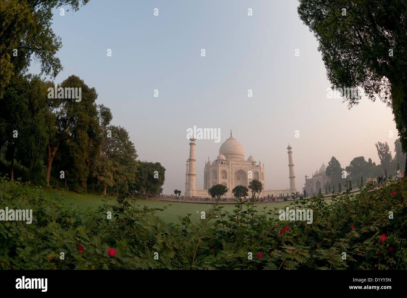 Taj mahal india wide angle hi-res stock photography and images - Alamy