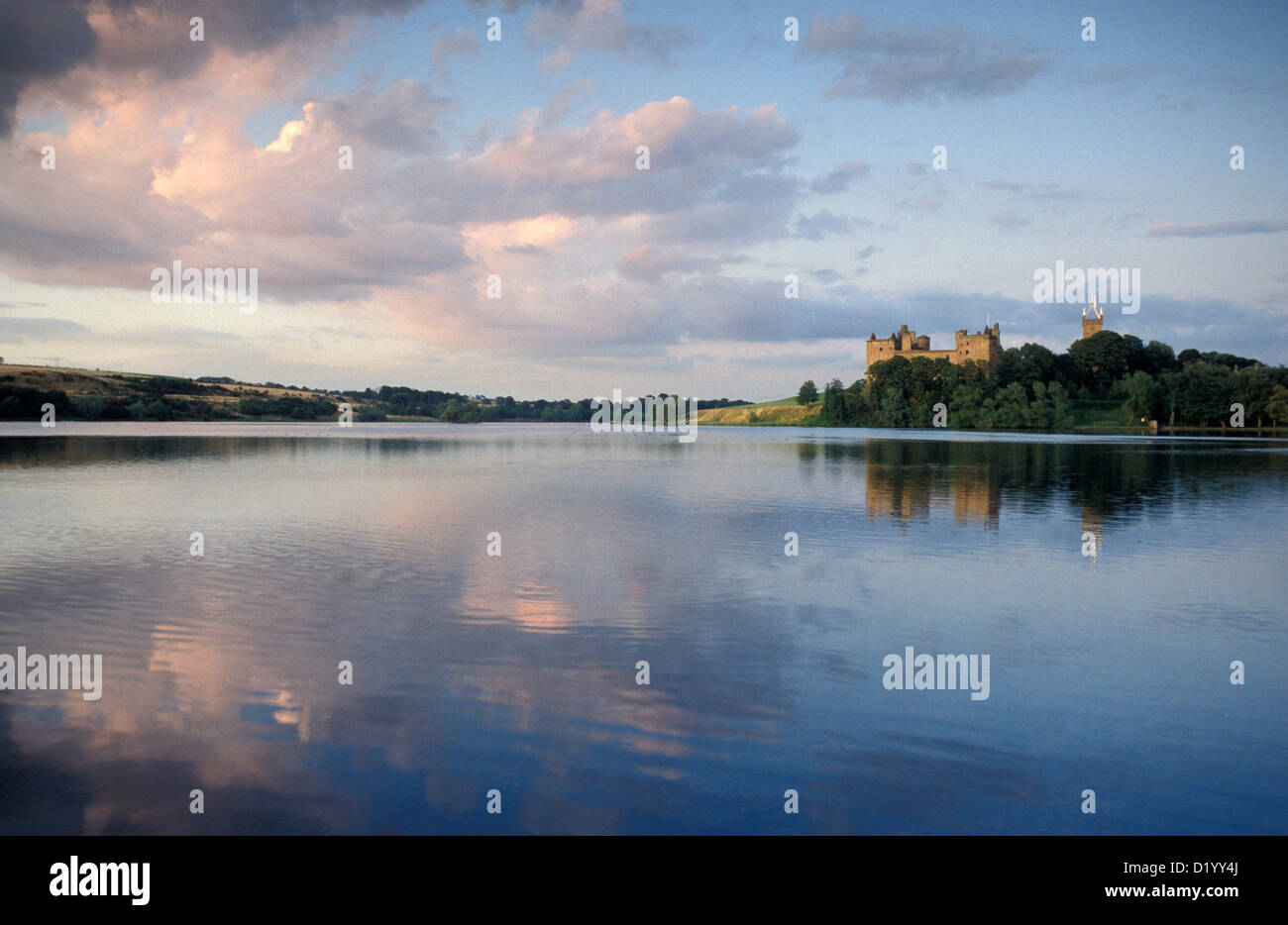 Linlithgow Palace, Linlightgowshire, West Lothian, Scotland Stock Photo ...