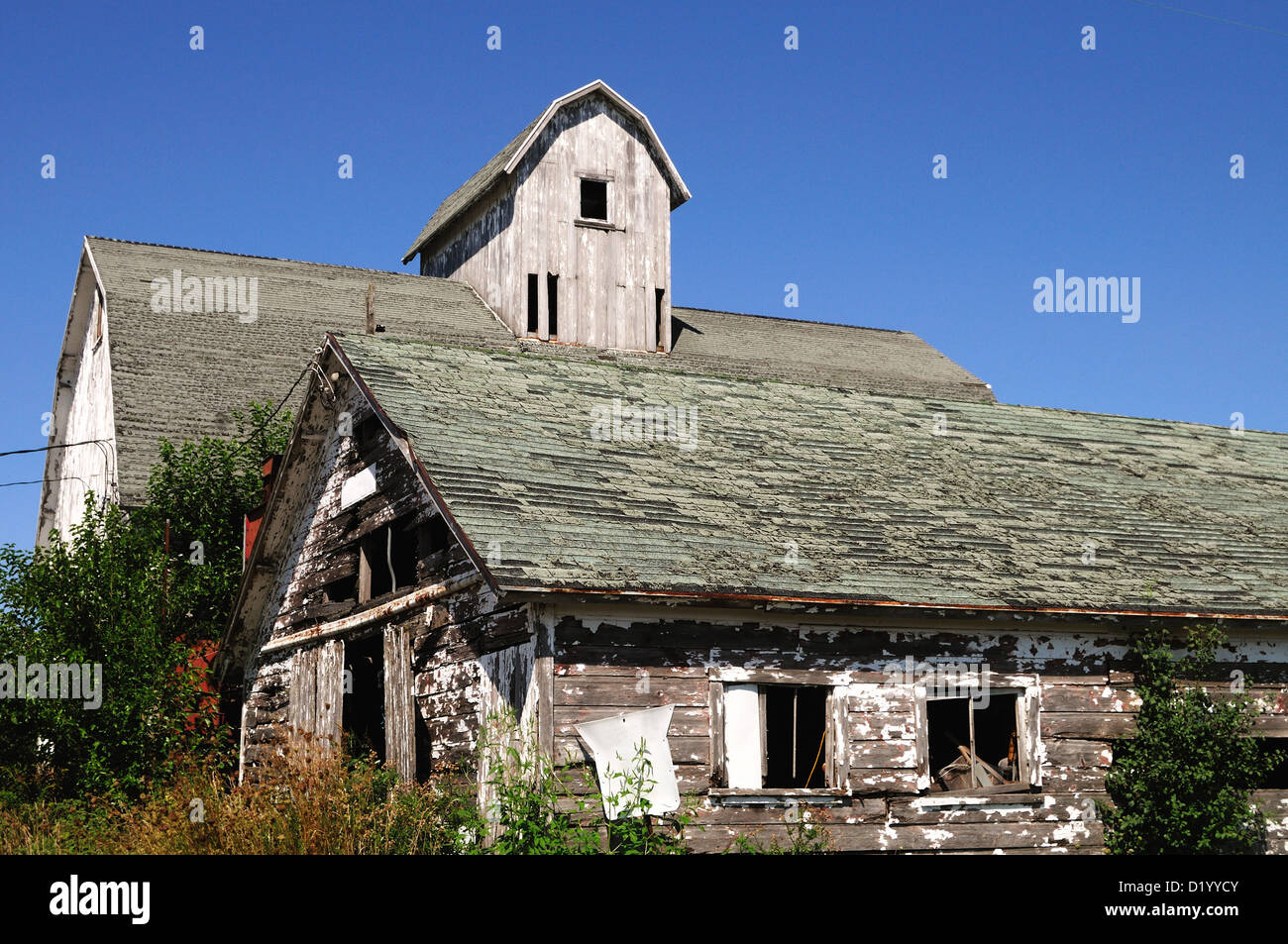 Weathered barns hi-res stock photography and images - Alamy