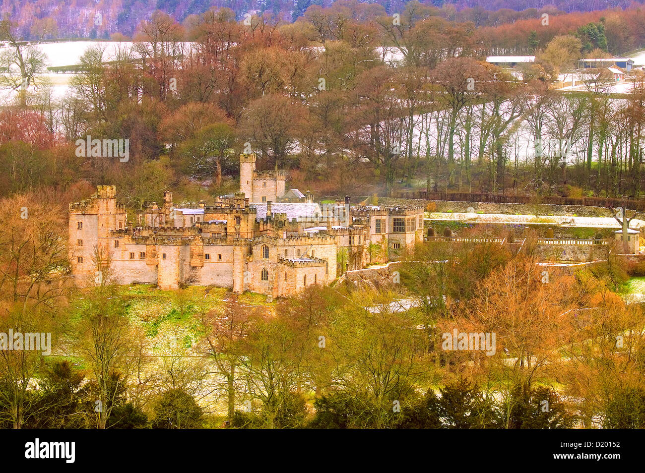 Haddon Hall Peak District High Resolution Stock Photography and Images - Alamy