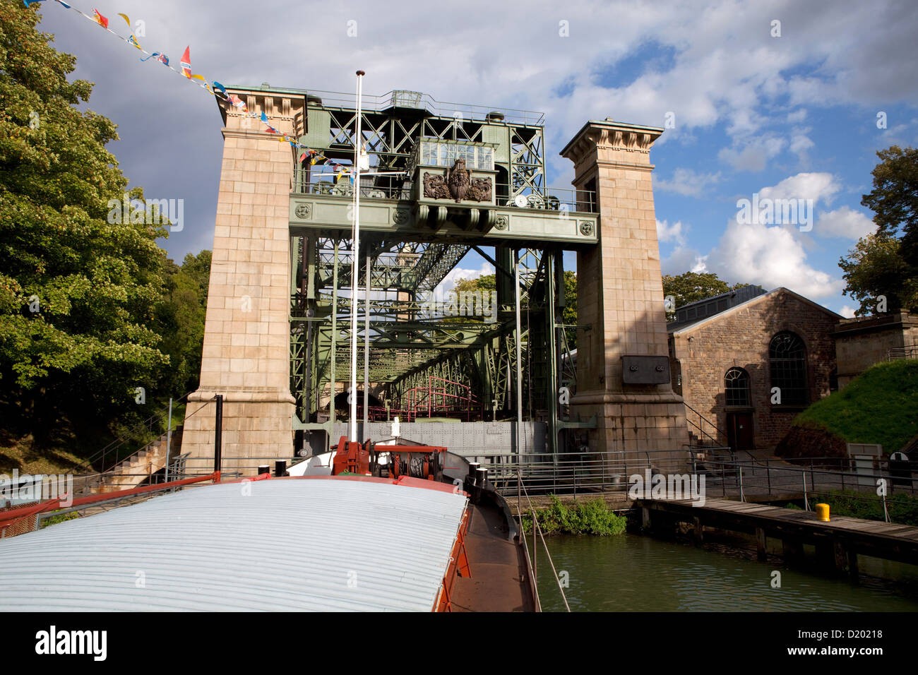German canal barge museum hi-res stock photography and images - Alamy