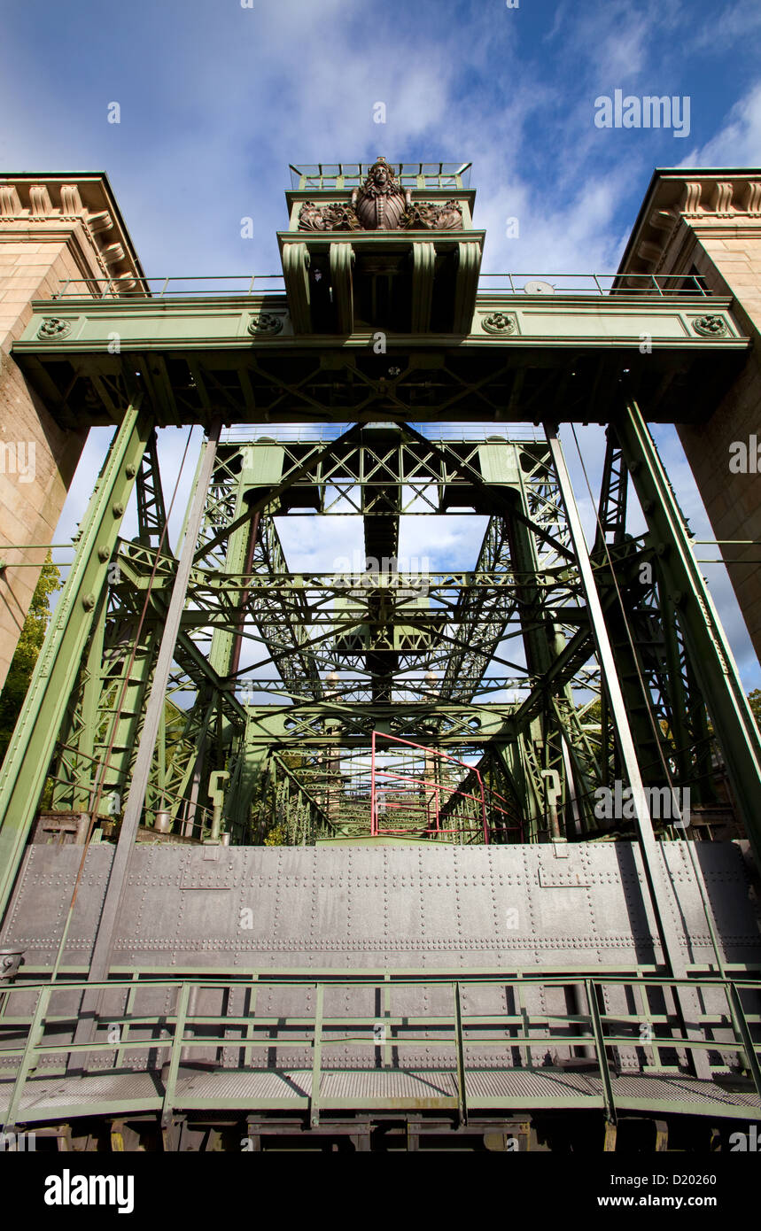 Historical ship elevator hi-res stock photography and images - Alamy
