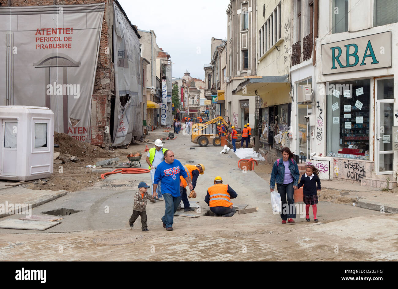 Bucharest construction workers hi-res stock photography and images - Alamy