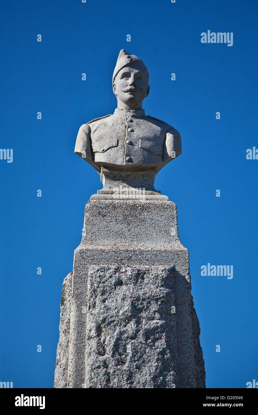World war ii bust soldier hi-res stock photography and images - Alamy