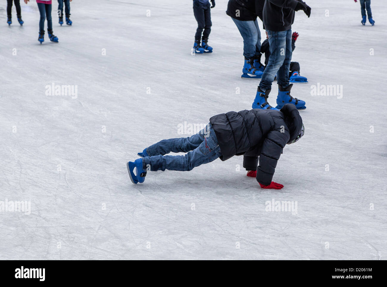 Skating Falling Stock Photos & Skating Falling Stock Images - Alamy