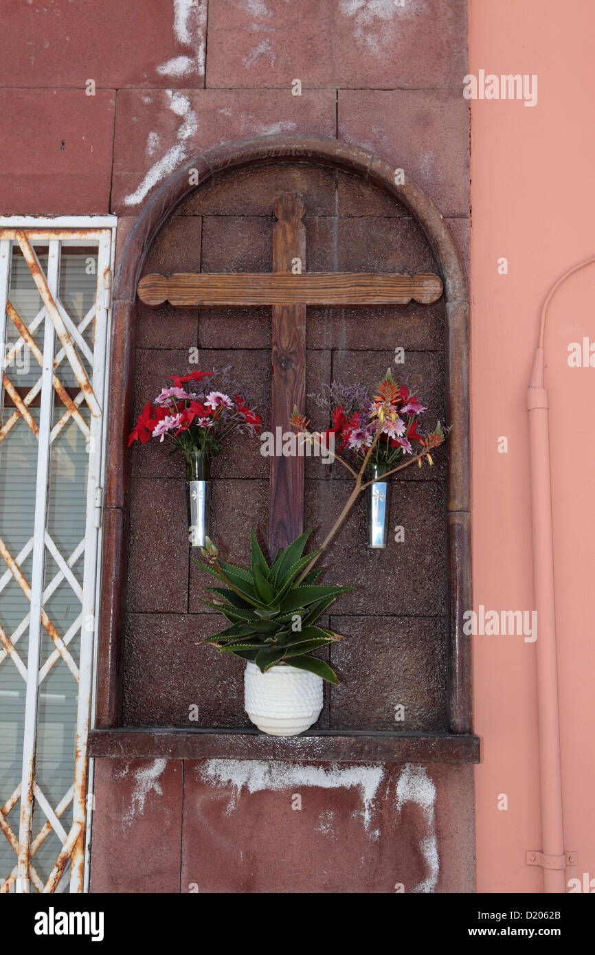 Catholic shrine flowers hi-res stock photography and images - Alamy