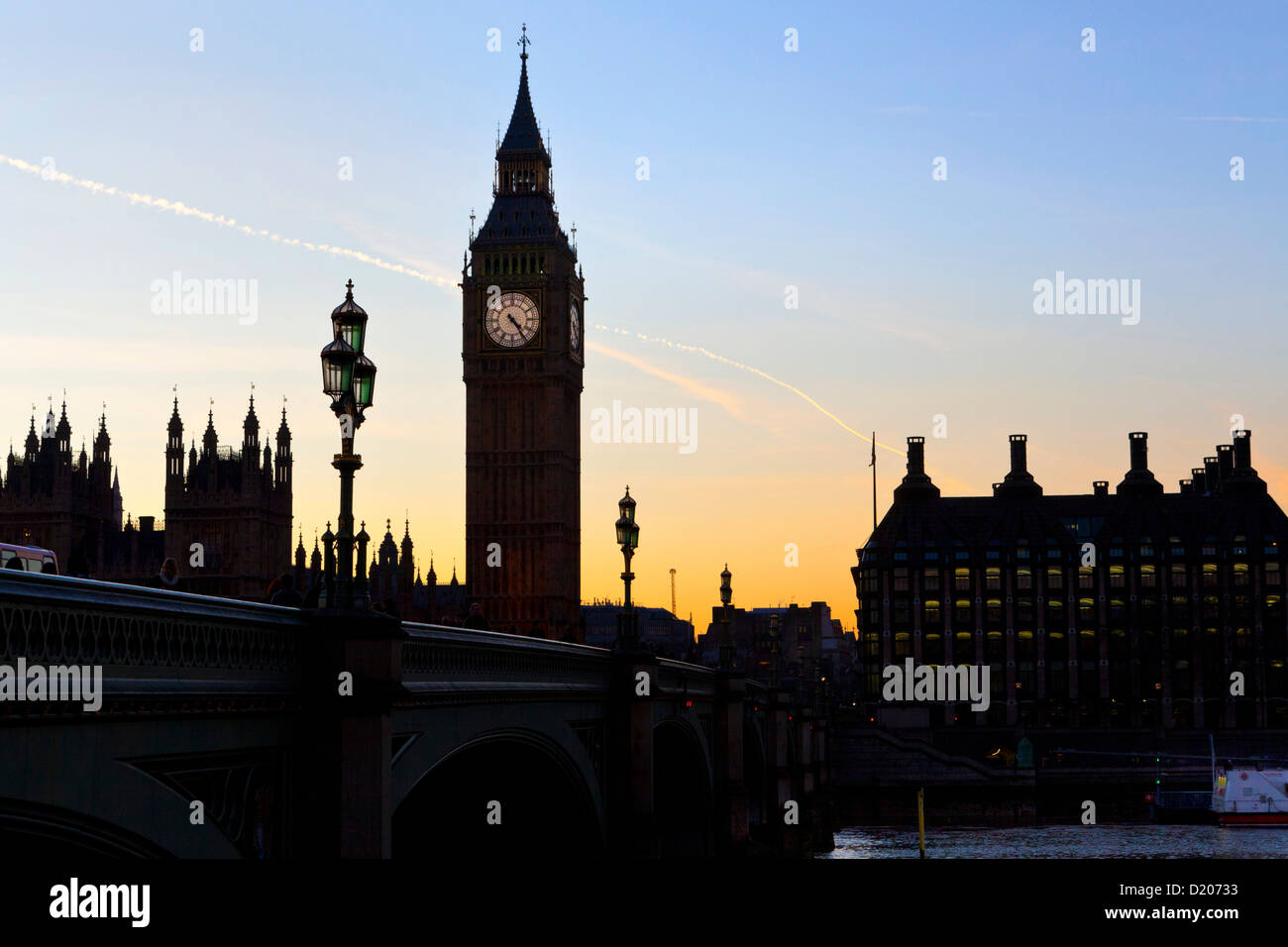 Big ben houses parliament sunset hi-res stock photography and images ...