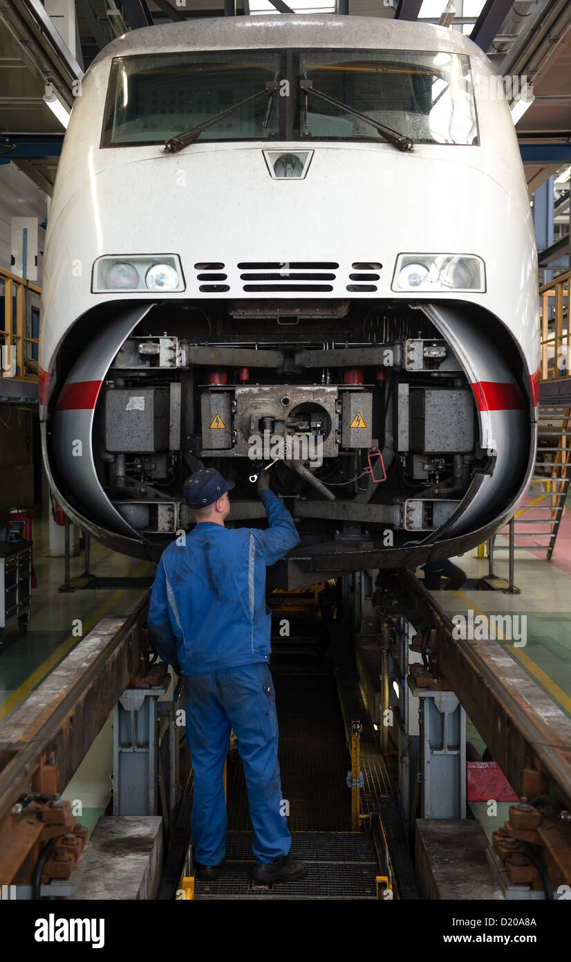 Berlin, Germany, employees of Deutsche Bahn ICE train controls a Stock ...
