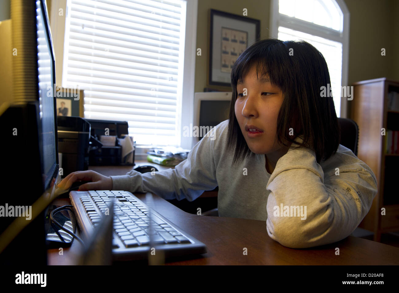 Feb. 12, 2012 - Suwanee, GA - Korean girl with autism spends hours ...