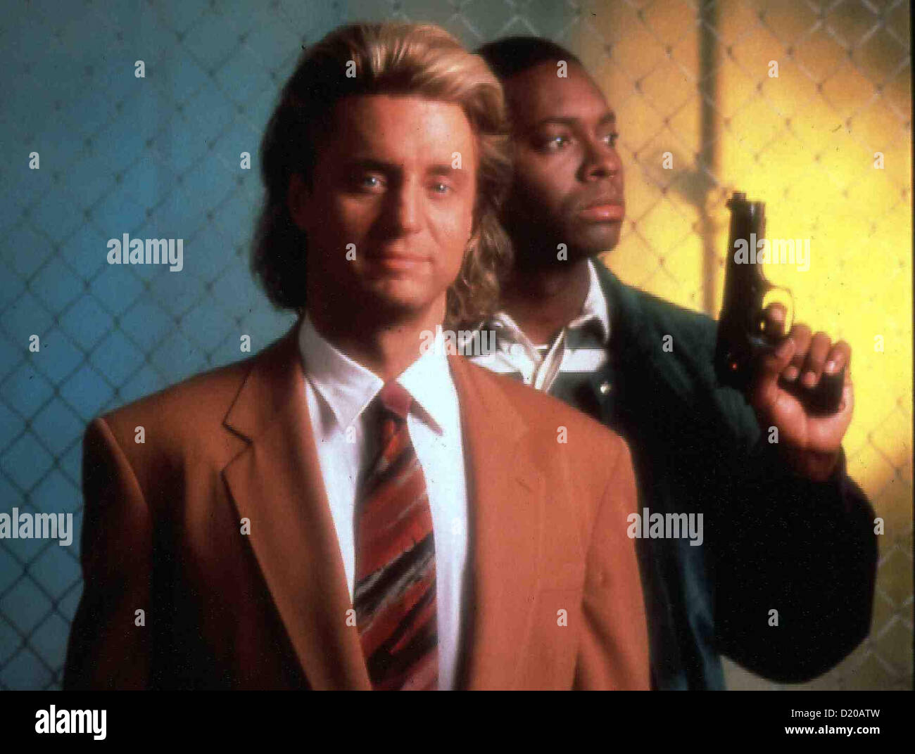 Max Monroe - Wehe, Wenn Er Losgelassen Max Monroe: Loose Cannon Shadoe ...