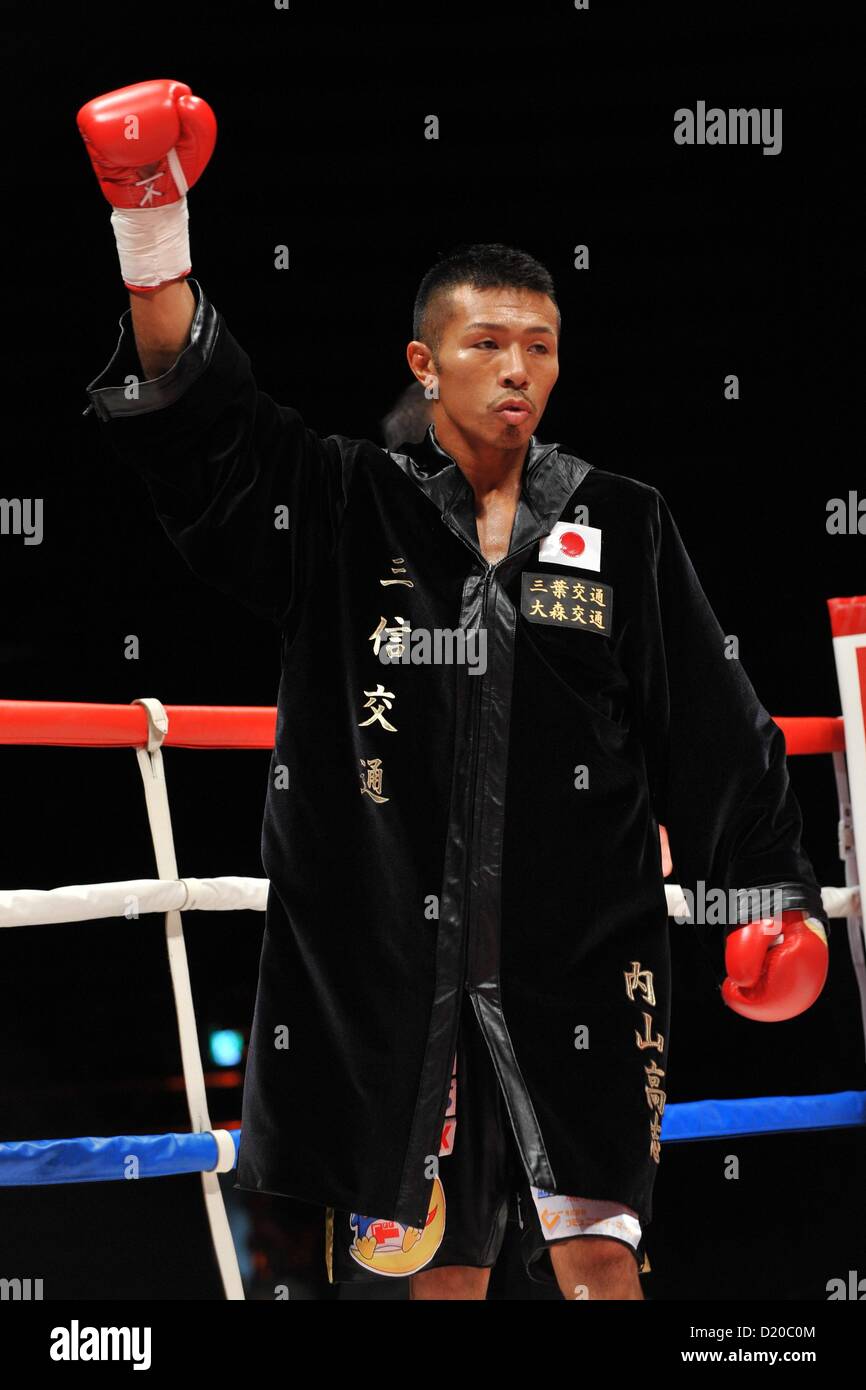 Takashi Uchiyama (JPN), DECEMBER 31, 2012 - Boxing : Takashi Uchiyama ...