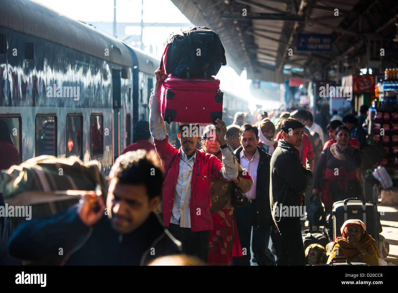 Indian railway station porter hi-res stock photography and images - Alamy