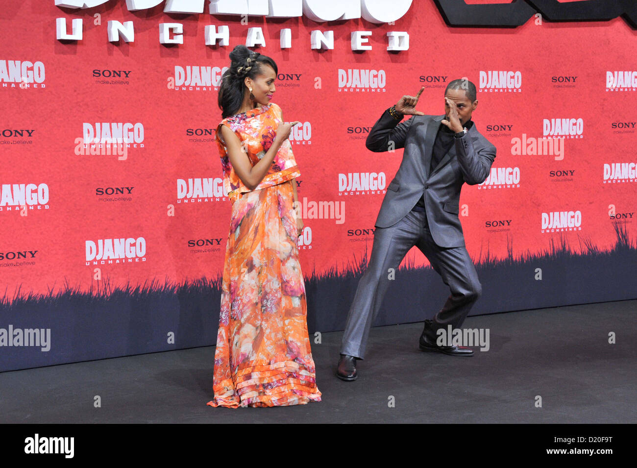Actress Kerry Washington and Jamie Foxx attend to the premiere of the ...