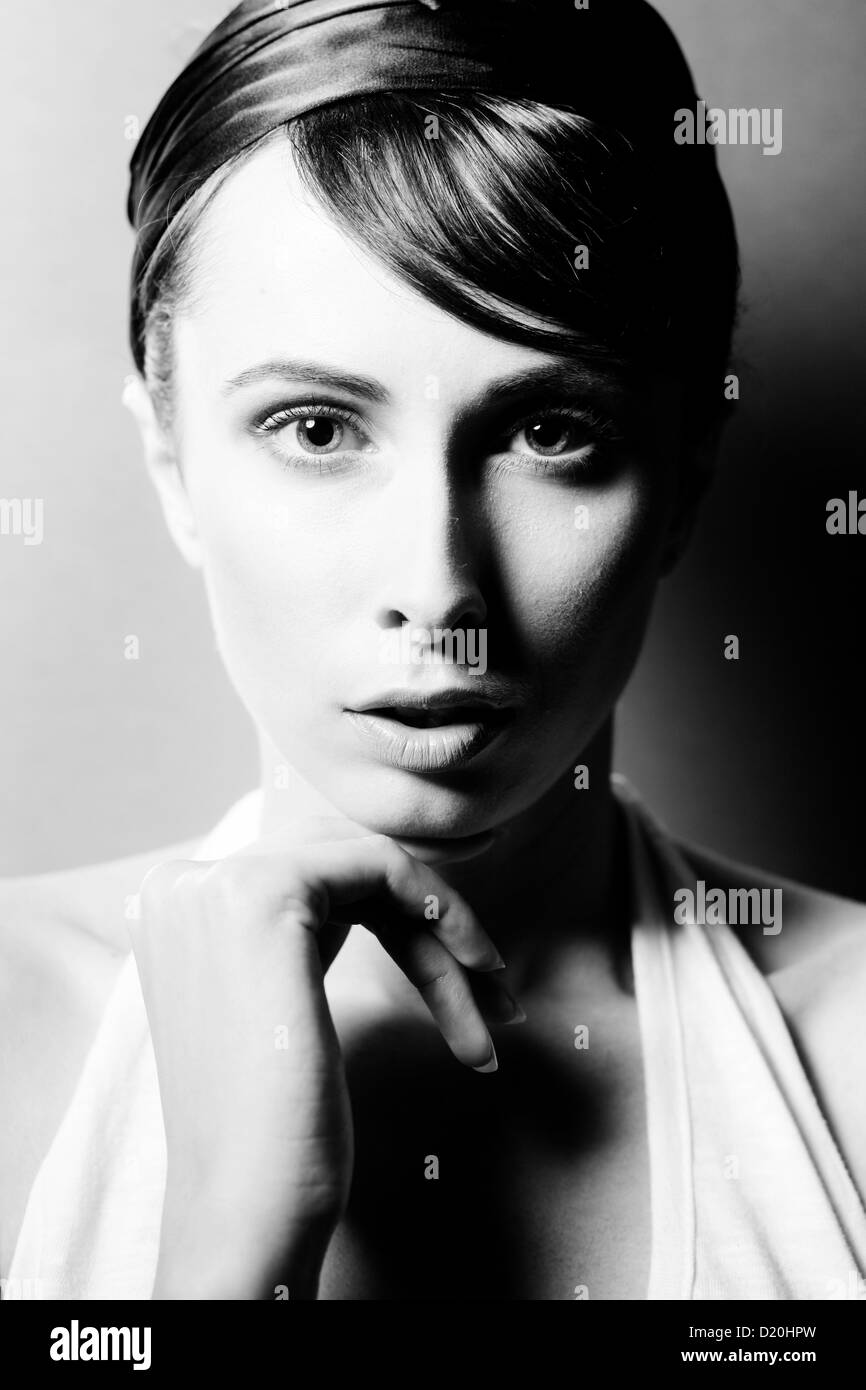 Young women dressed Black and White Stock Photos & Images - Alamy