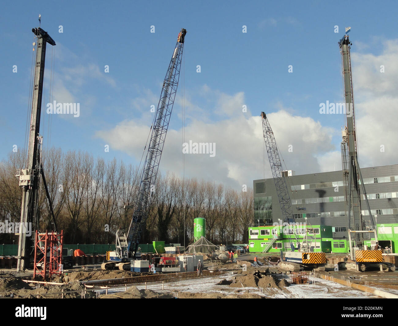 Cranes building site in hi-res stock photography and images - Alamy