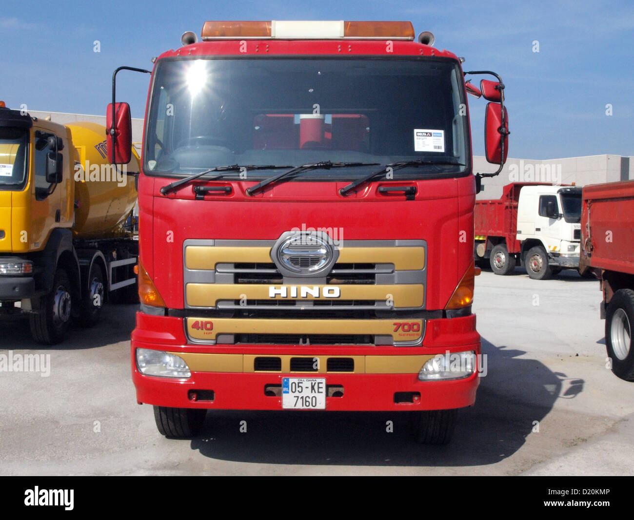 Hino truck hi-res stock photography and images - Alamy