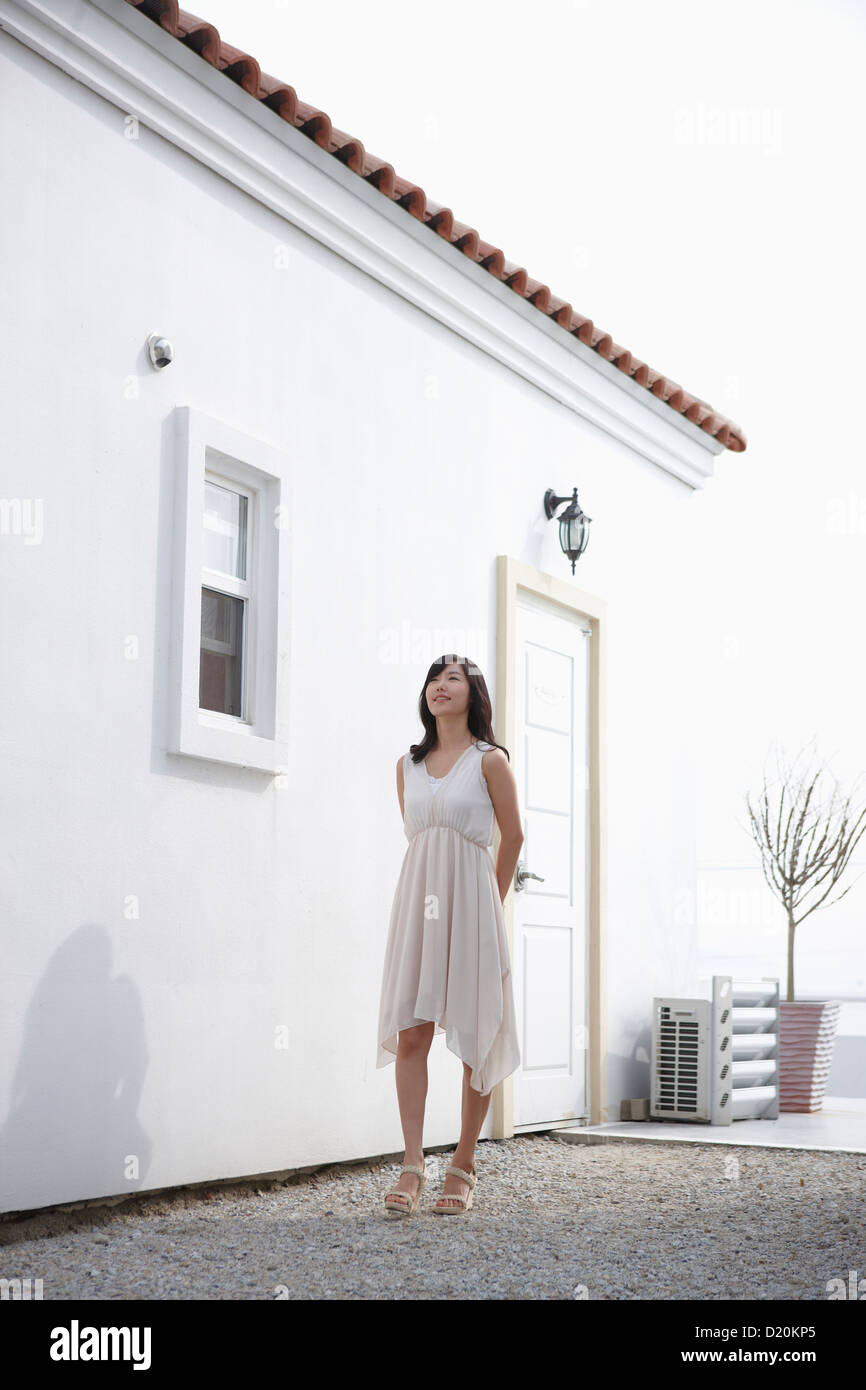 White structure dress hi-res stock photography and images - Alamy