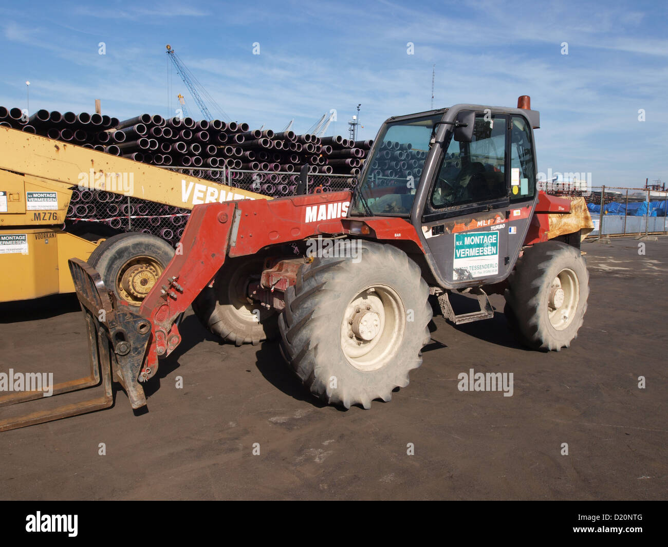The Manitou MLT 720 Turbo is a versatile telehandler known for its ...