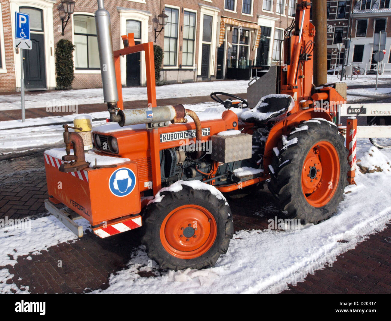 Kubota L245 Tractor Stock Photo - Alamy