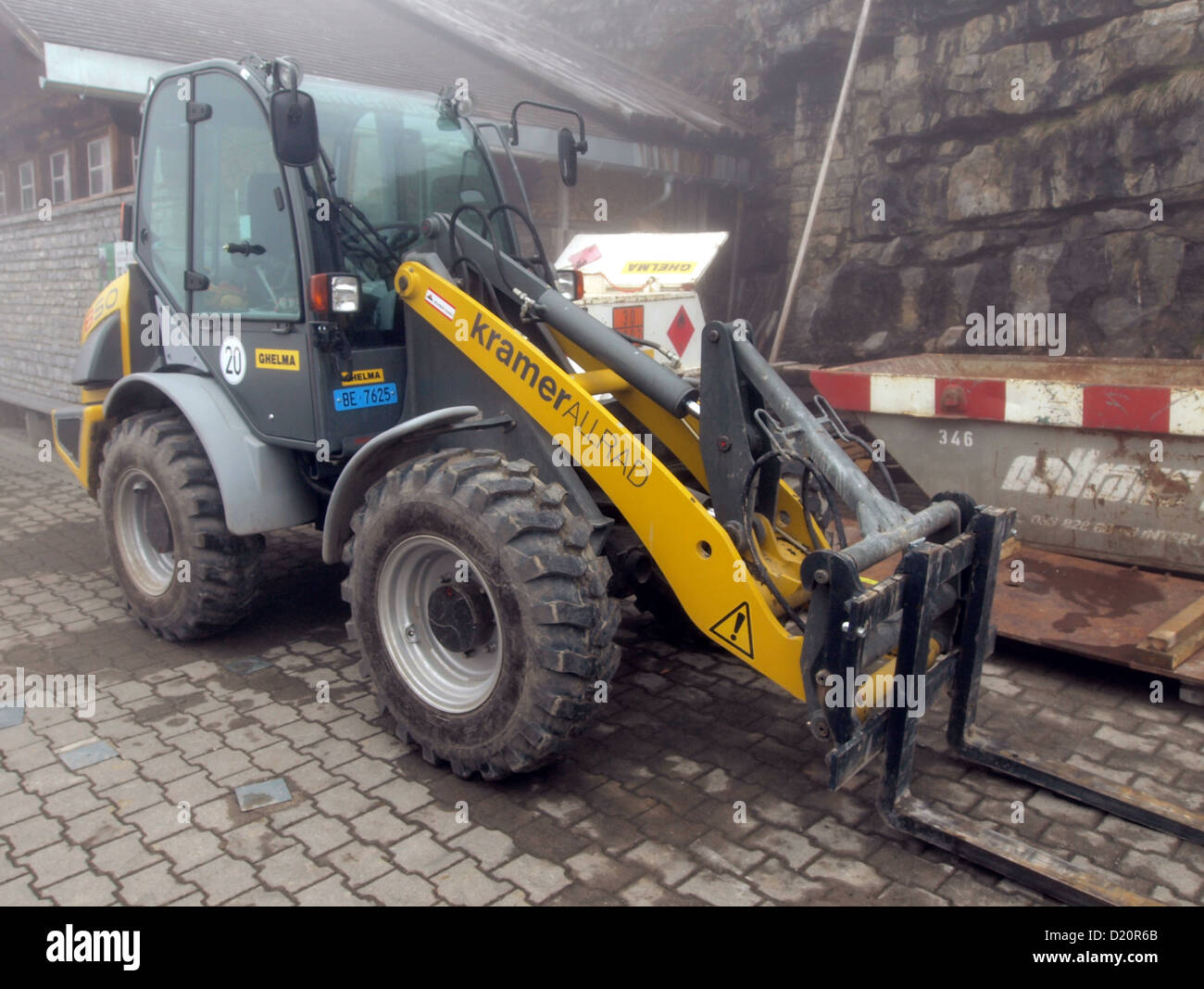 The Kramer Allrad Wheel Loader 850 is a heavy-duty construction vehicle ...