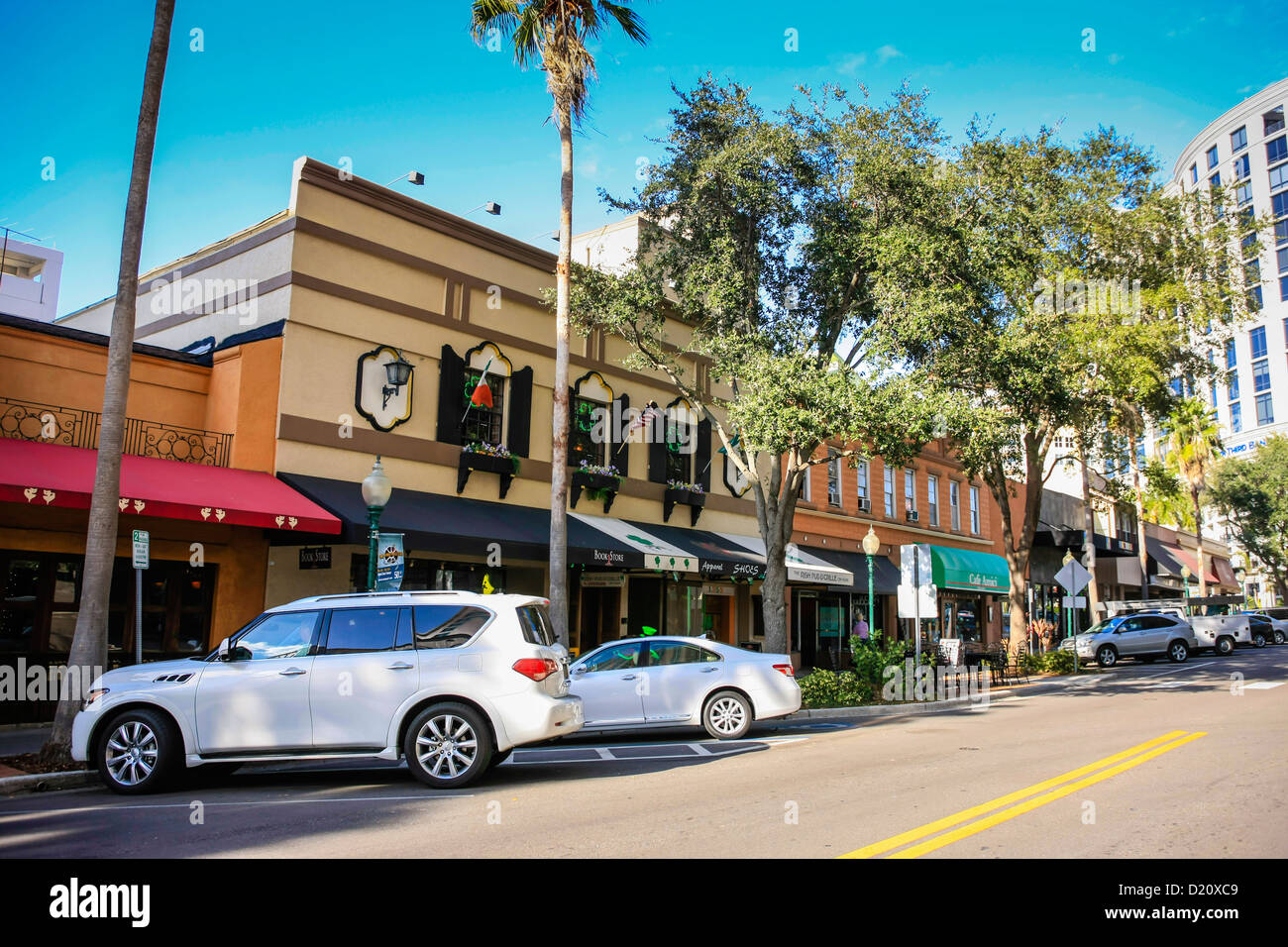 American sprawl architecture hi-res stock photography and images - Alamy