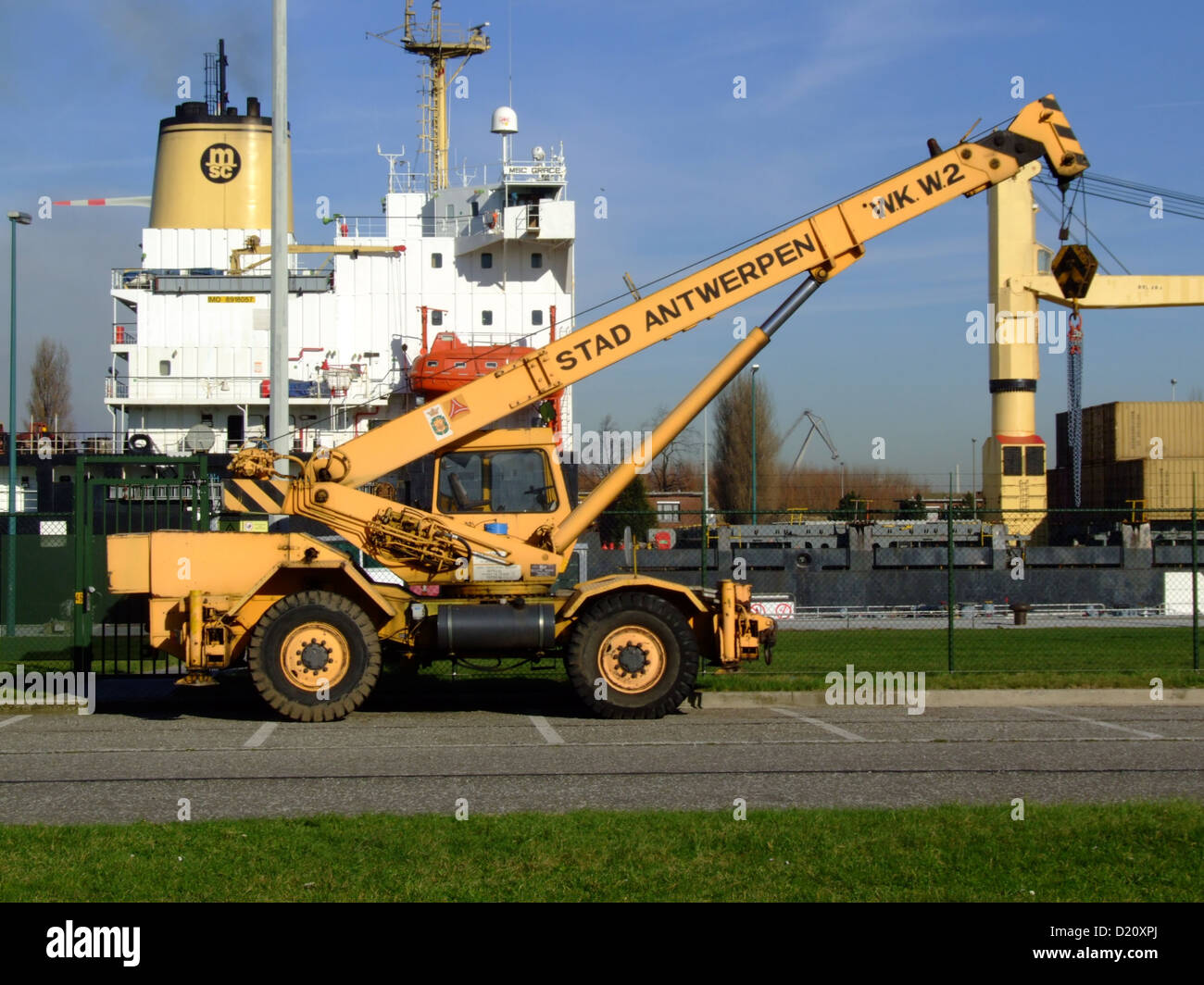 A mobile crane is a versatile, mobile lifting machine used in ...