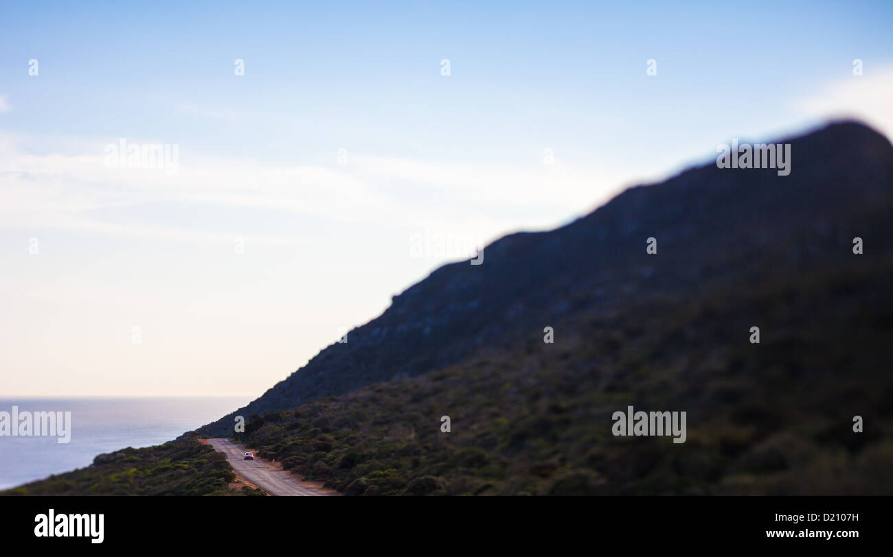 Car in distance countryside hi-res stock photography and images - Alamy