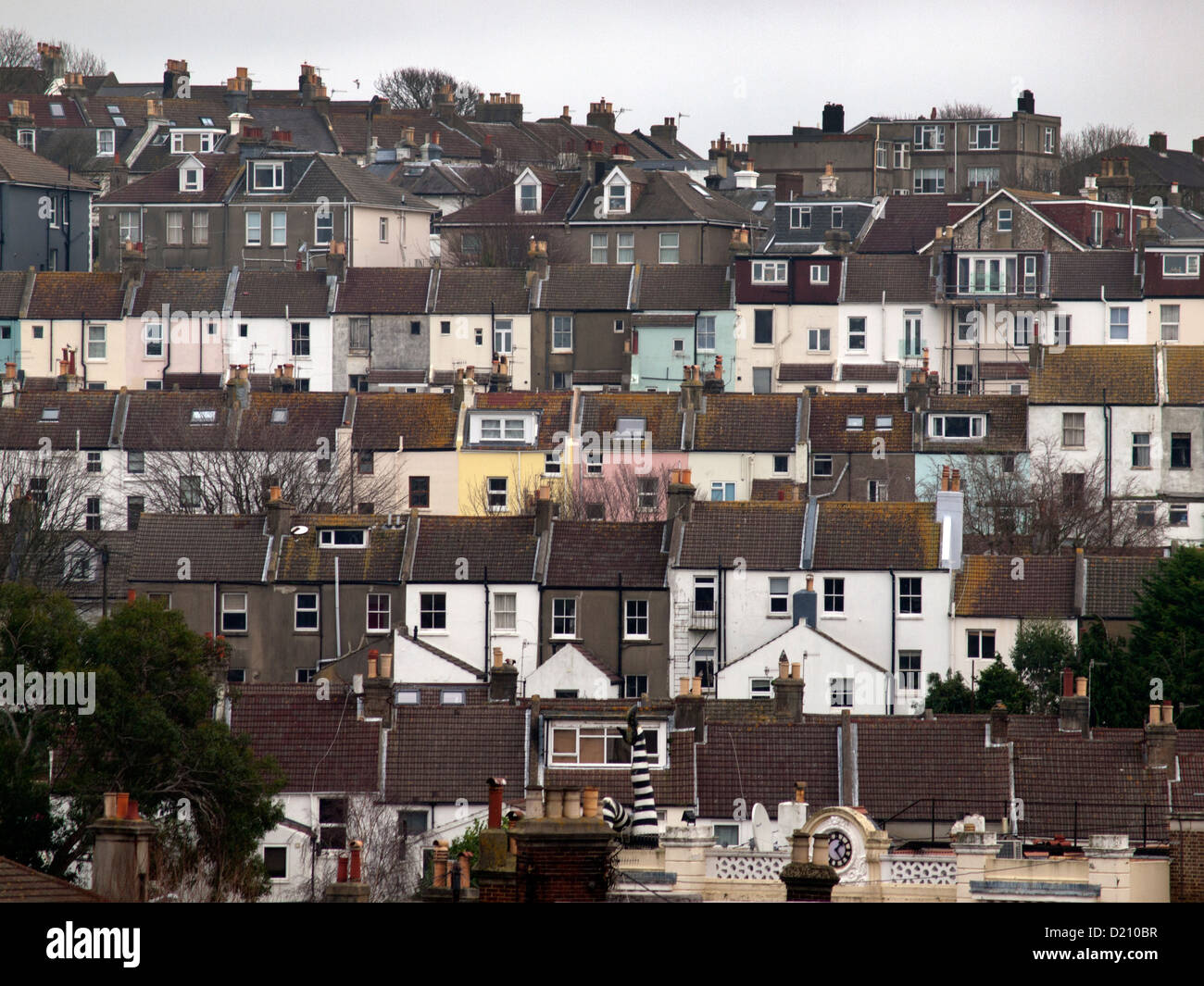 Ranks of terraced Victorian housing in Brighton Stock Photo - Alamy