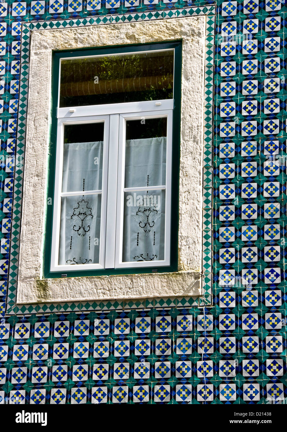 Azulejos ceramic tiles hi-res stock photography and images - Alamy