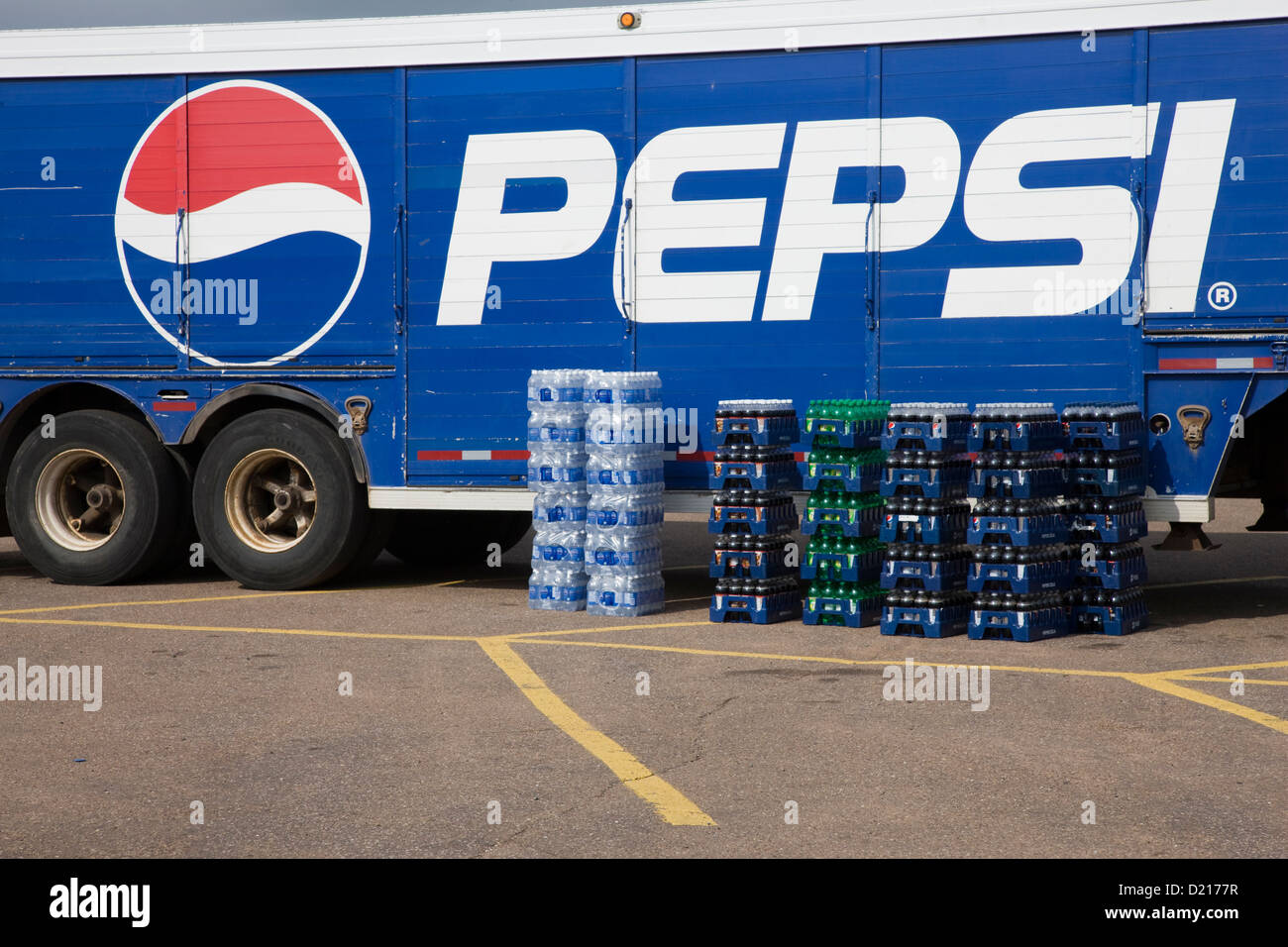 Pepsi cola lorry delivering drinks Stock Photo - Alamy