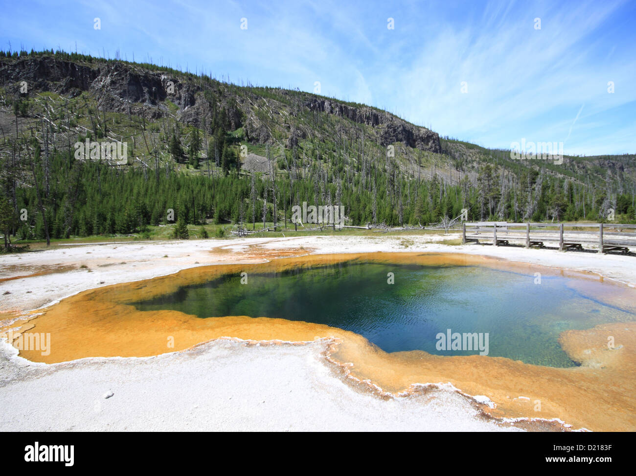 Yellowstone national park geyser hi-res stock photography and images ...