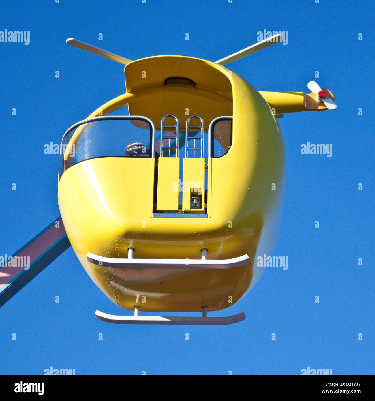 Miss Rabbit’s Helicopter Flight ride Peppa Pig world, Paultons Park ...