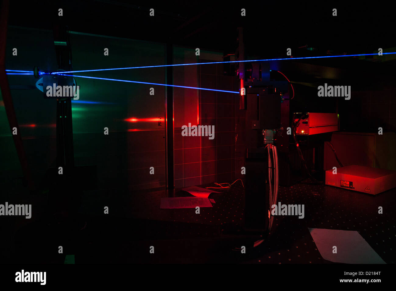 Lasers in a quantum optics lab Stock Photo - Alamy