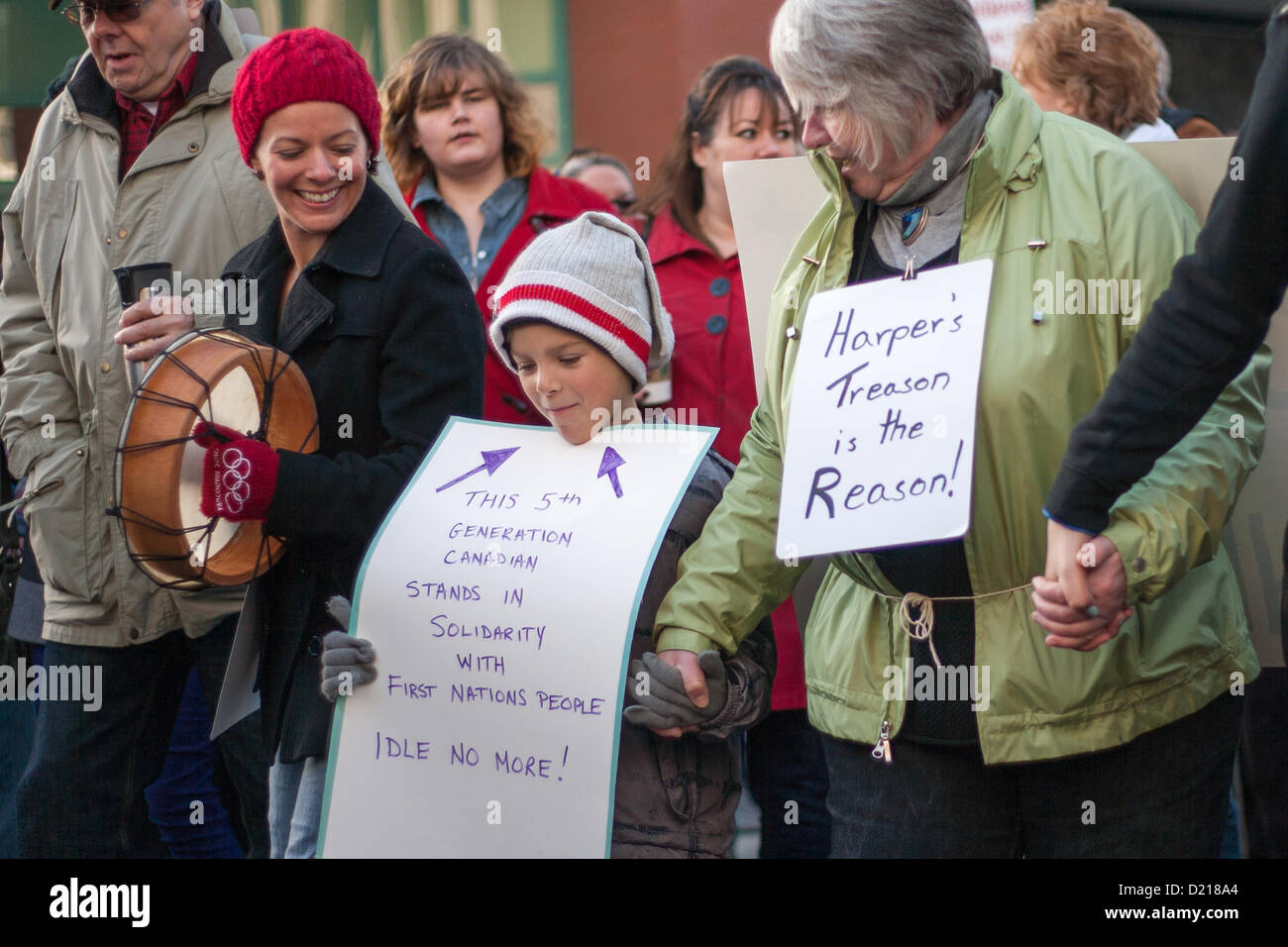 First nations protest canada hi-res stock photography and images - Alamy