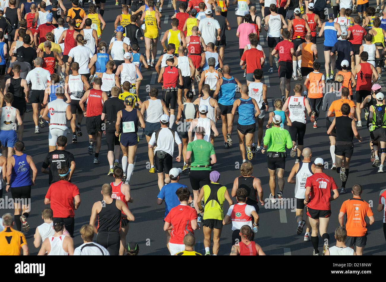 Marathonlaeufer hi-res stock photography and images - Alamy