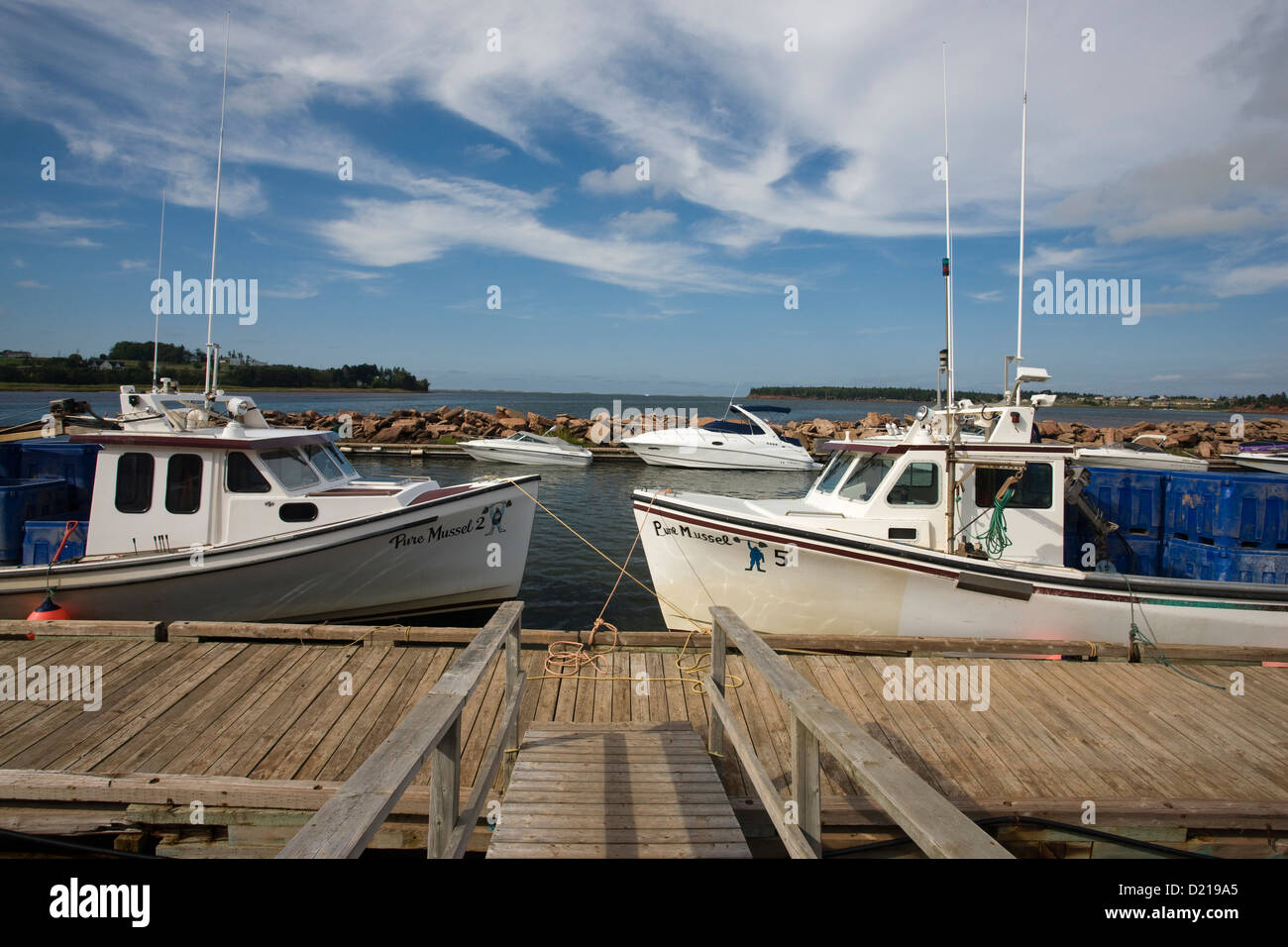 Canadian jetty hi-res stock photography and images - Alamy