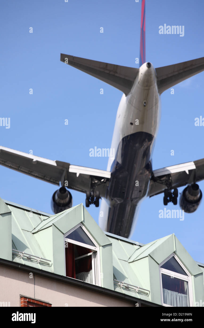Flying buildings hi-res stock photography and images - Alamy