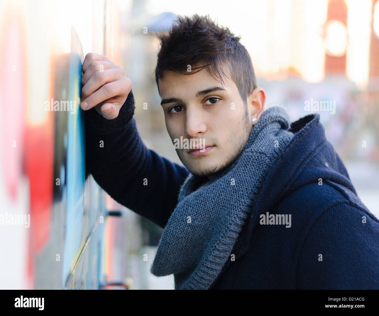Man against the wall hi-res stock photography and images - Alamy